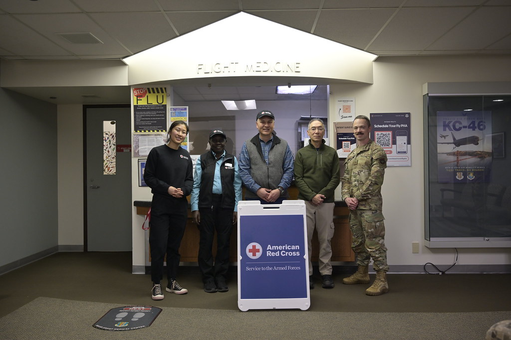 Flight Surgeon Scores a Winning Volunteer Gig | Your Red Cross Update